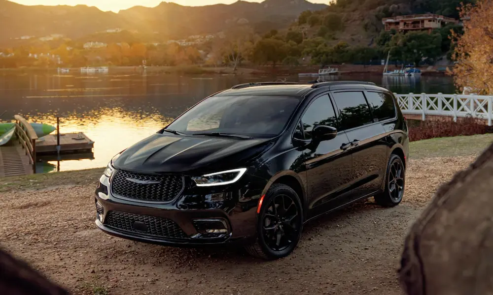 Chrysler Pacifica Hybrid Problems: What Owners Need to Know - Daily Car ...